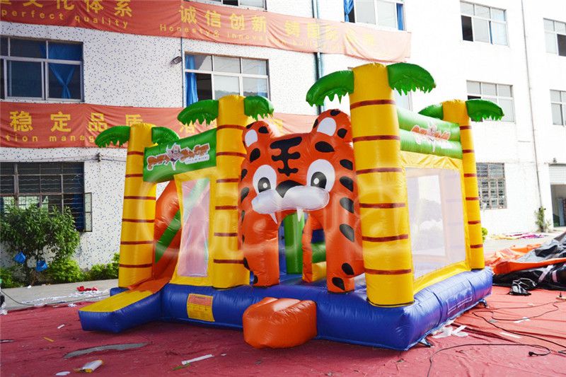 Jungle Tiger Combo With Slide - Channal Inflatables
