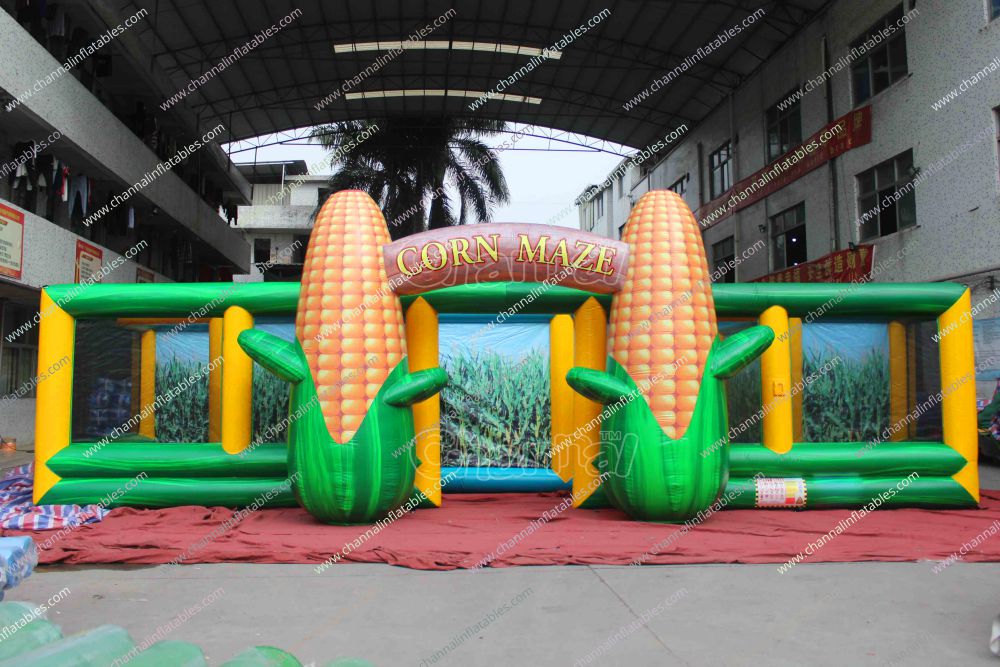 Lifelike Corn Maze - Channal Inflatables
