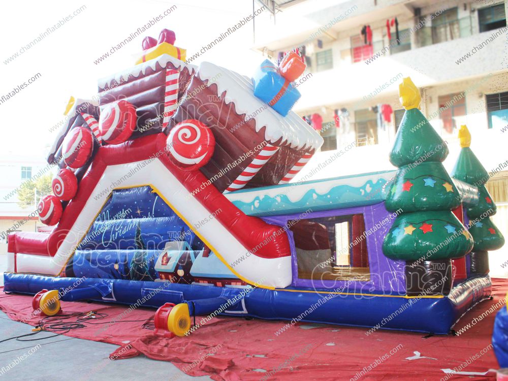Christmas Train Obstacle Course - Channal Inflatables