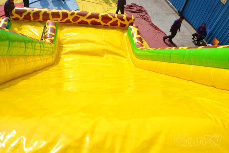 Giraffe Inflatable Slide - Channal Inflatables